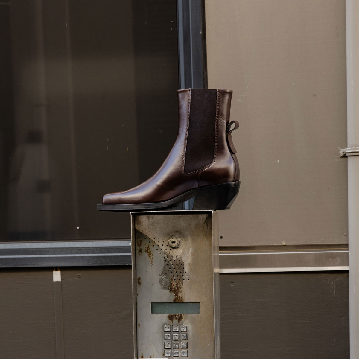 Cubist Chelsea - Tmoro– Head Over Heels NZ