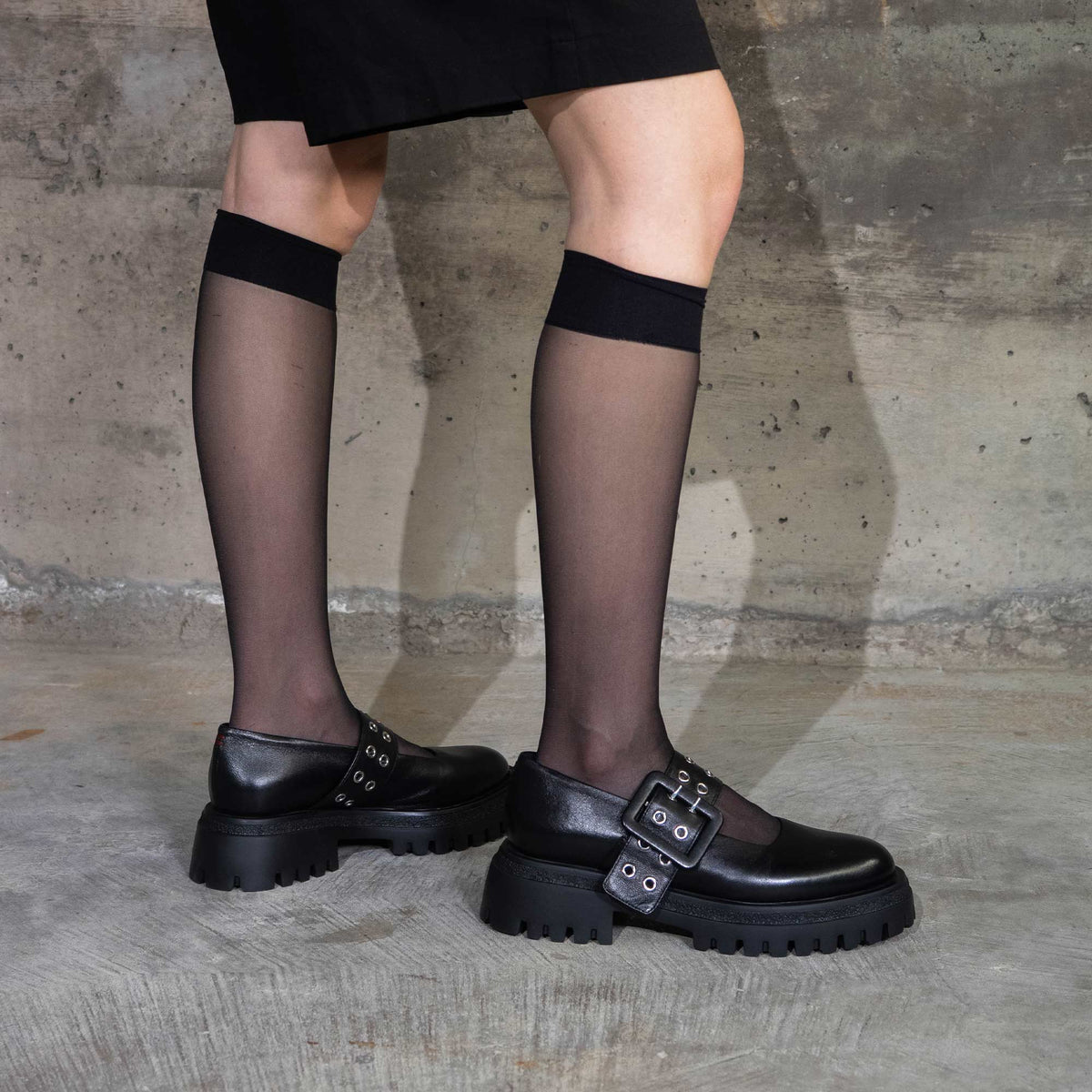 Novan - Black– Head Over Heels NZ